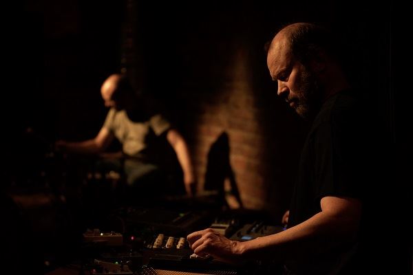 BRUTTER. CHRISTIAN Y FREDRIK WALLUMRØD.SESSIONS.17/11/22. L’AUDITORI DE ...