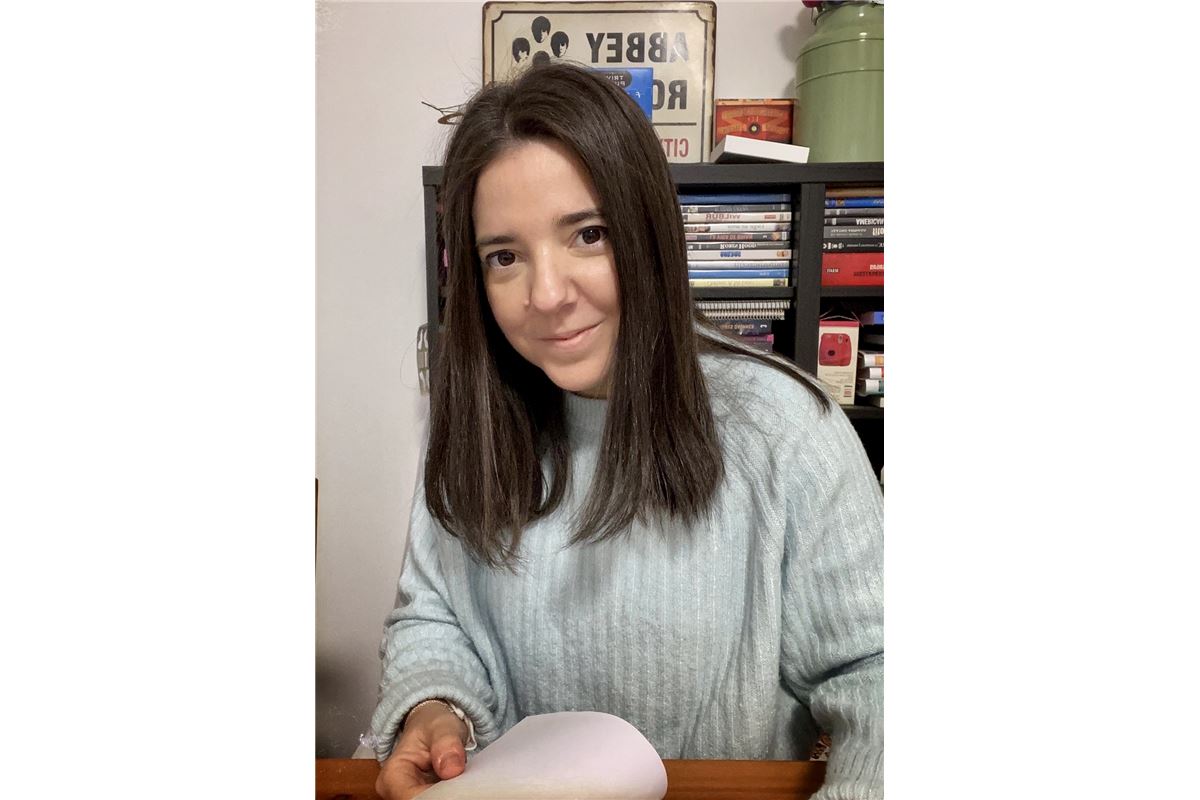 Elena Peña presenta y firma su novela "Si el agua nos lleva" en Fnac ...