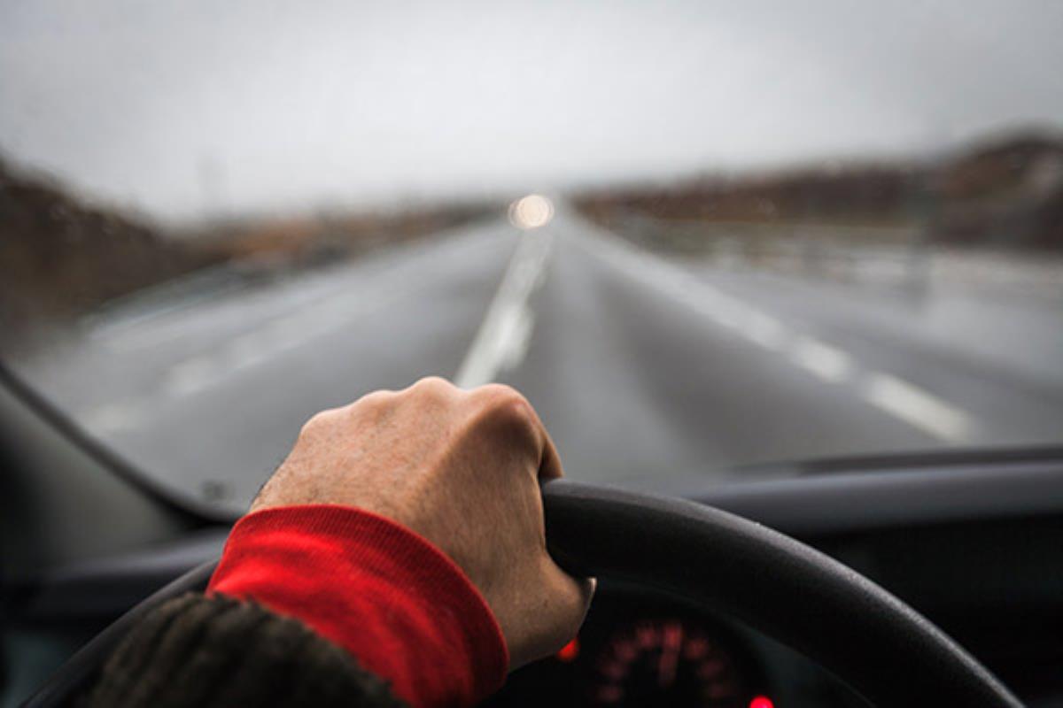 Todo lo que ves son tus manos sobre un volante - Consejos de los ...