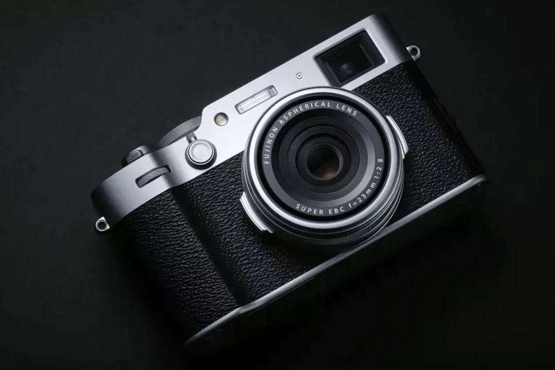 Avec son X100VI, Fujifilm concilie style rétro et technologie de pointe