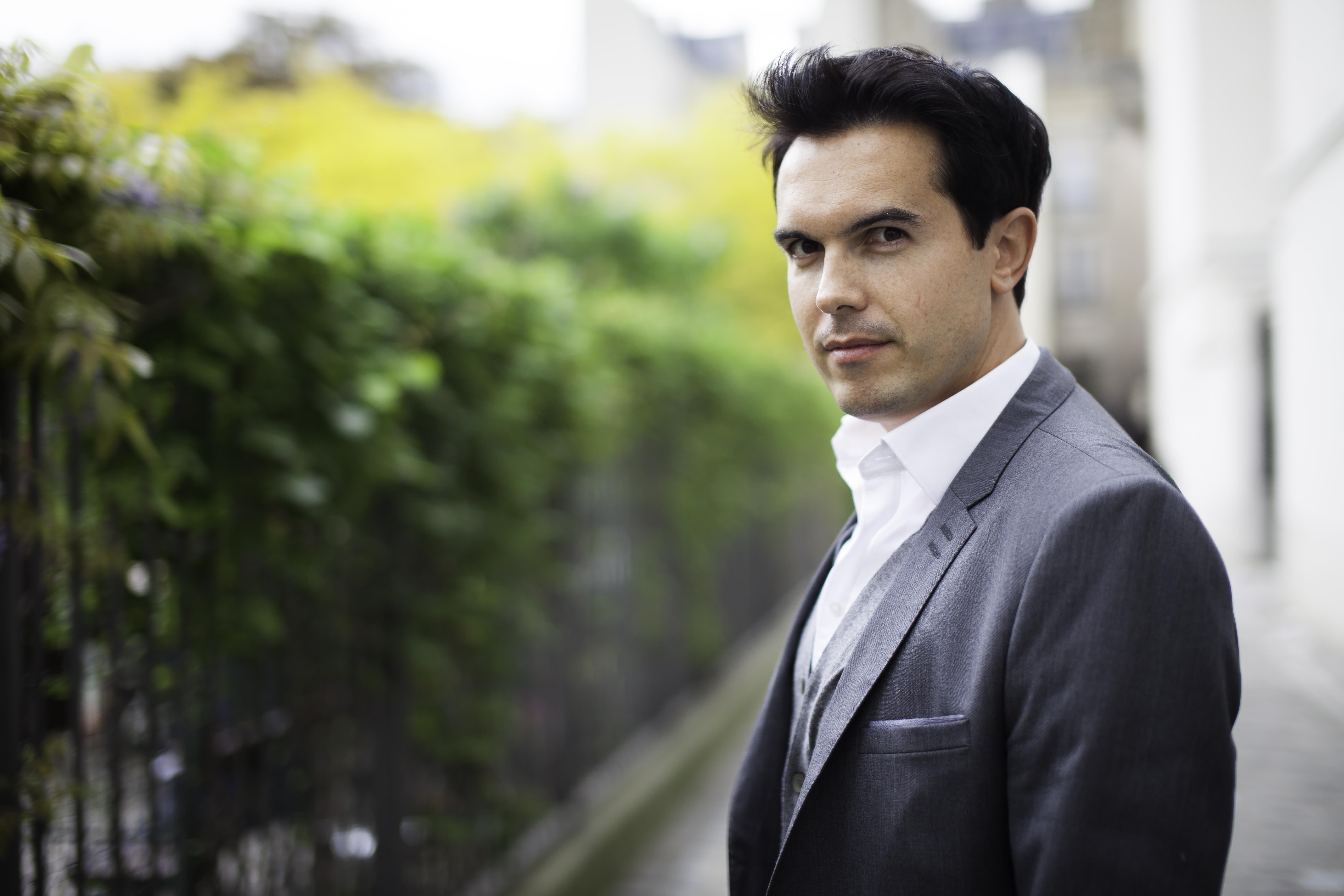 Maxime Chattam, de l’autre côté du polar