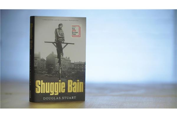 Shuggie Bain, de Douglas Stuart: conhece o vencedor do prémio Booker ...
