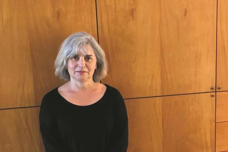 7 novas vozes da poesia portuguesa contemporânea - Recomendações Expert ...